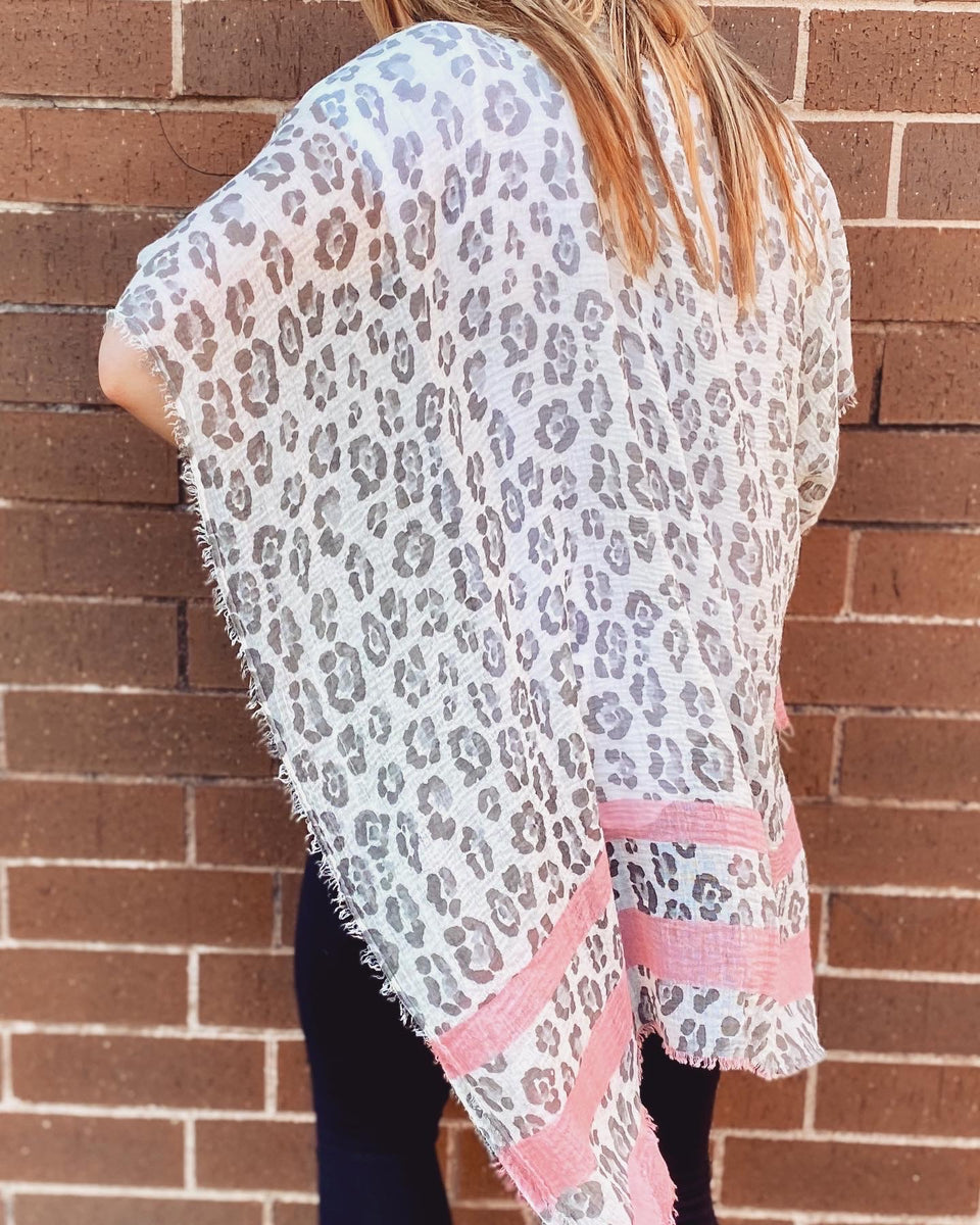 Gray Snow Leopard Kimono – Cre8tv Qn